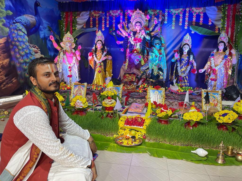 Best Panditji for puja, wedding in Delhi- Sandesh Tiwari Ji